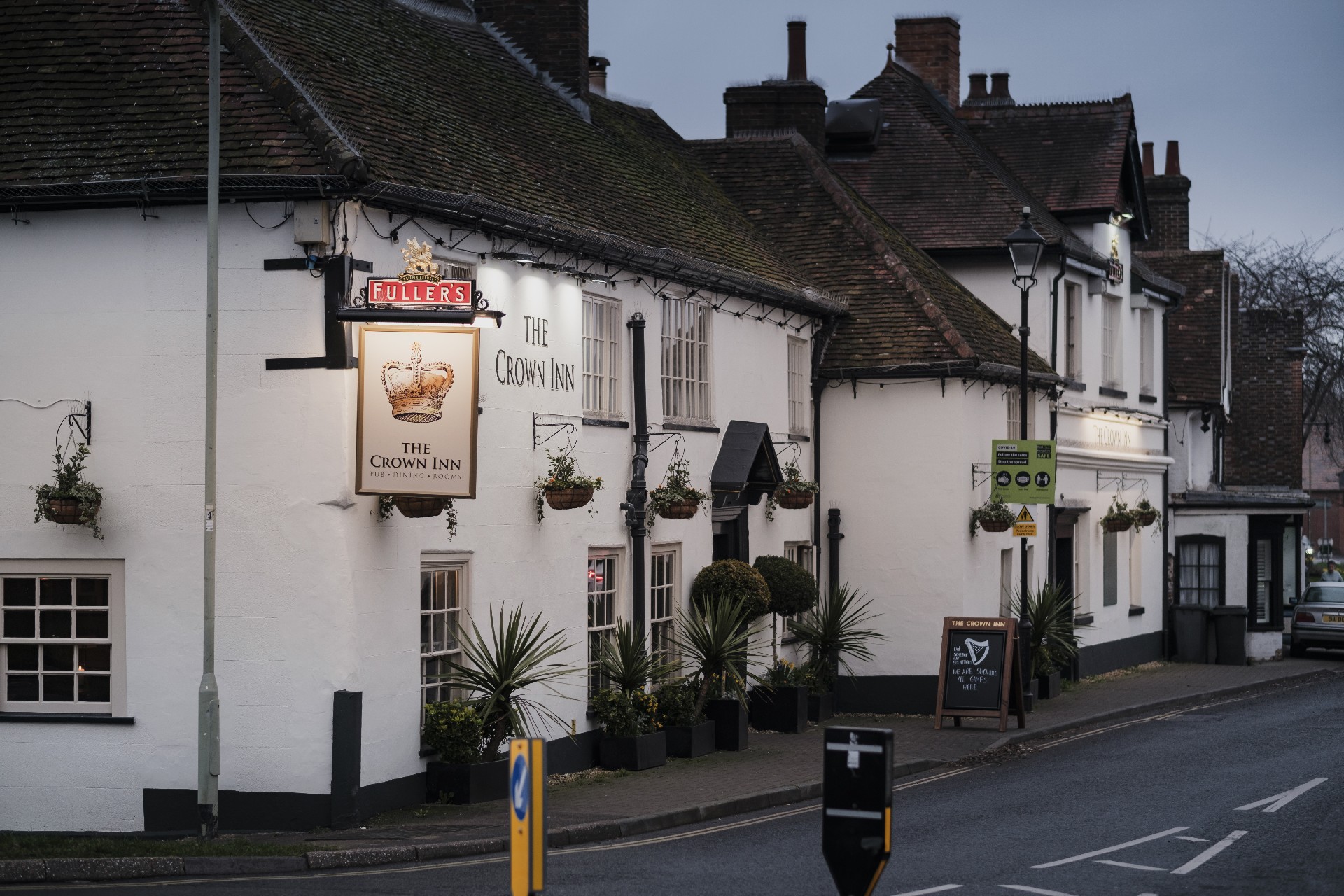Contact at The Crown Inn Hotel and Pub in Southampton